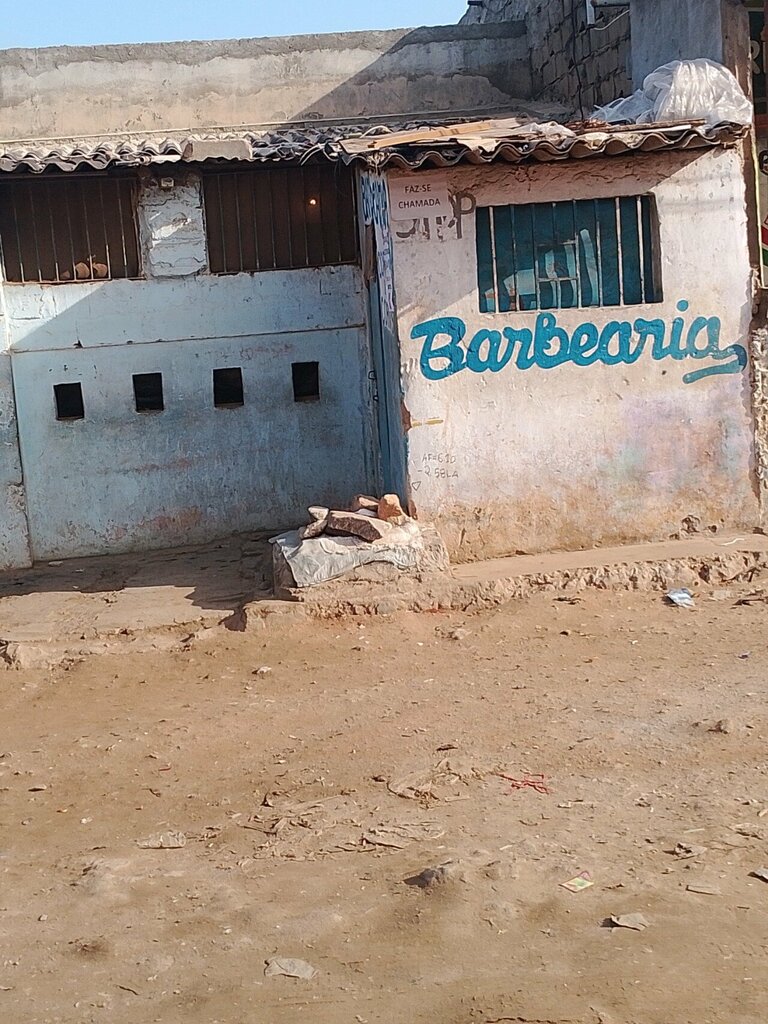 Berberler Barbearia, Loanda, foto