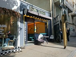 Vakis shaurma (Bazaleti Street No:8), fast food  Tiflis'ten