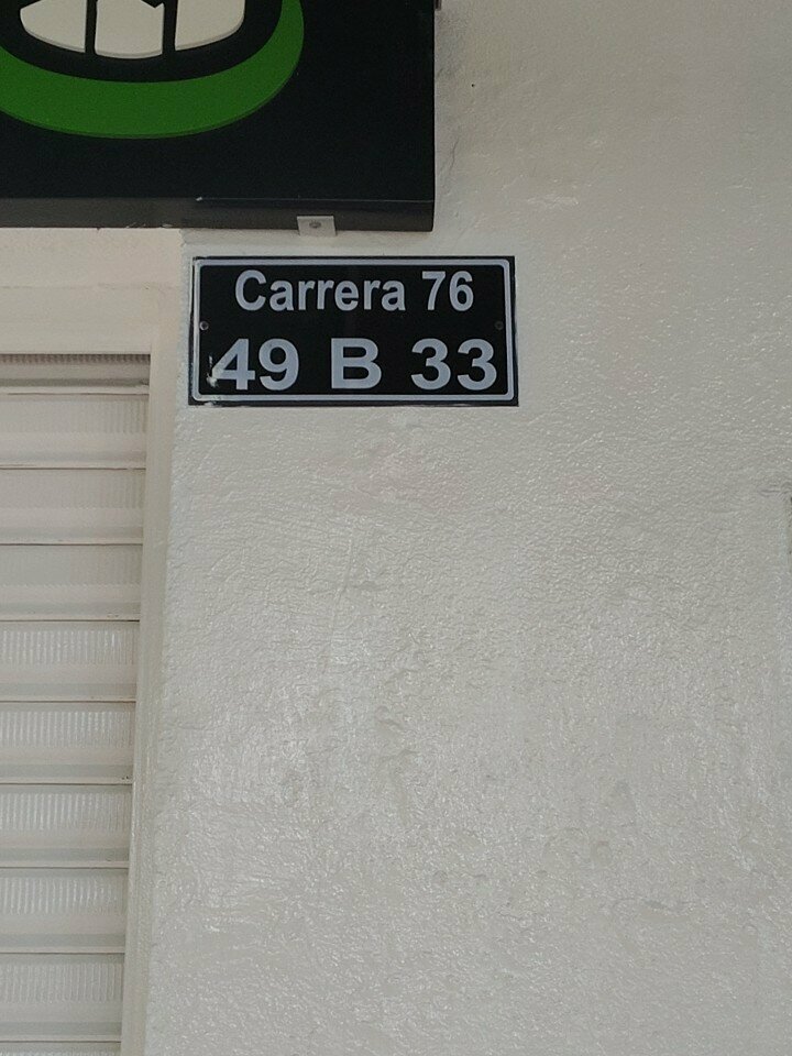 Kredi komisyoncuları Credinmediato, Medellin, foto