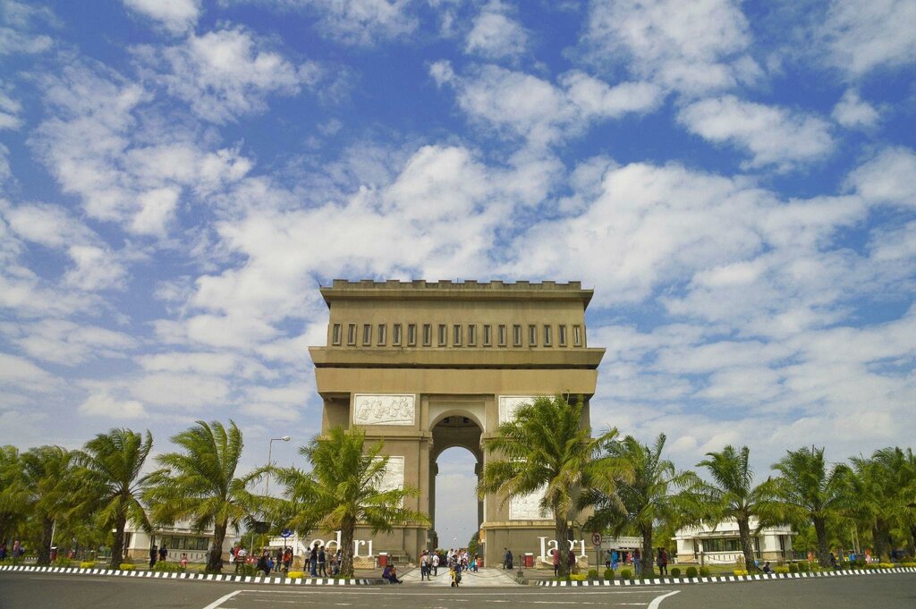 Otel Up-Peak Hotel Simpang Lima Semarang Powered by Archipelago, Semarang, foto