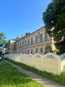 Дом офицеров (Chyrvonaarmiejskaja Street No:87), unutulmaz olayların yeri  Slonim'den
