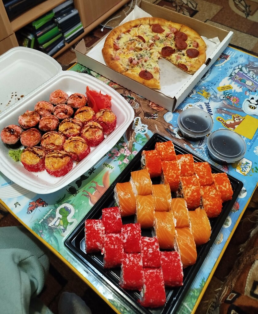 Suşi restoranı SushiMarketWok, Chudovo, foto