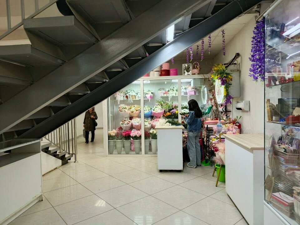 Çiçekçiler Цветы, Naberejniye Çelny (Yar Çallı), foto