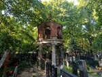 Часовня-ротонда на месте бывшей деревянной церкви (Moscow, Vagankovskoye Cemetery), şapel, haç anıtı  Moskova'dan