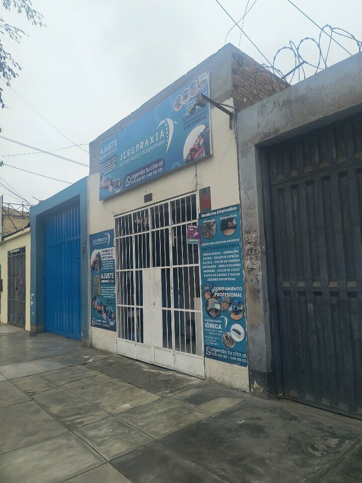Tıp merkezleri ve klinikler Jg medicina alternativa quiropraxia y acupuntura, Lima, foto