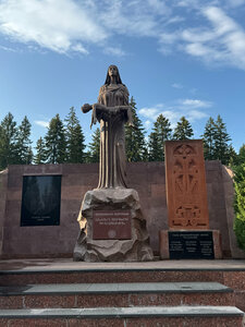 Памятник (Udmurtian Republic, Izhevsk, zhiloy rayon Bummash), anıt, heykel  Izhevsk'ten