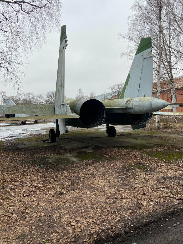Teknoloji anıtı Самолёт Су-24, Kronstadt, foto