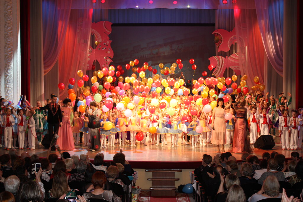 Kurs Dzerzhinsky Palace of Children's and Youth Creativity, Nijni Tagil, foto