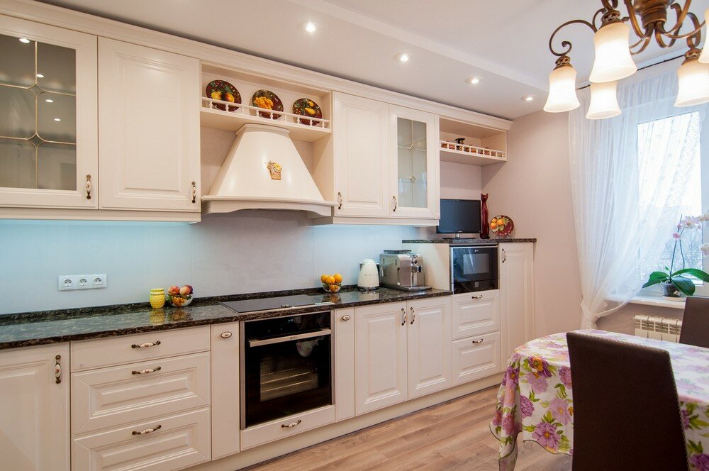 Özel mobilya yapımı Kuhn i Medved, Pavlovski Posad, foto