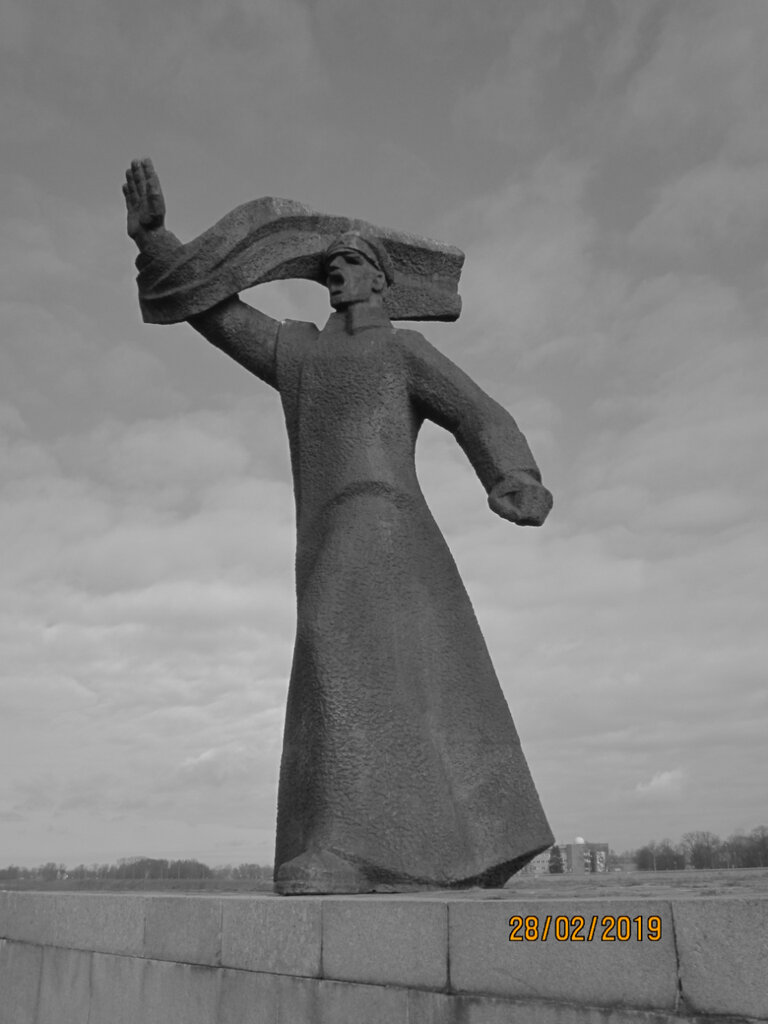 Anıt, heykel Daugavpils aizstāvjiem 1919. gadā, Daugavpils, foto