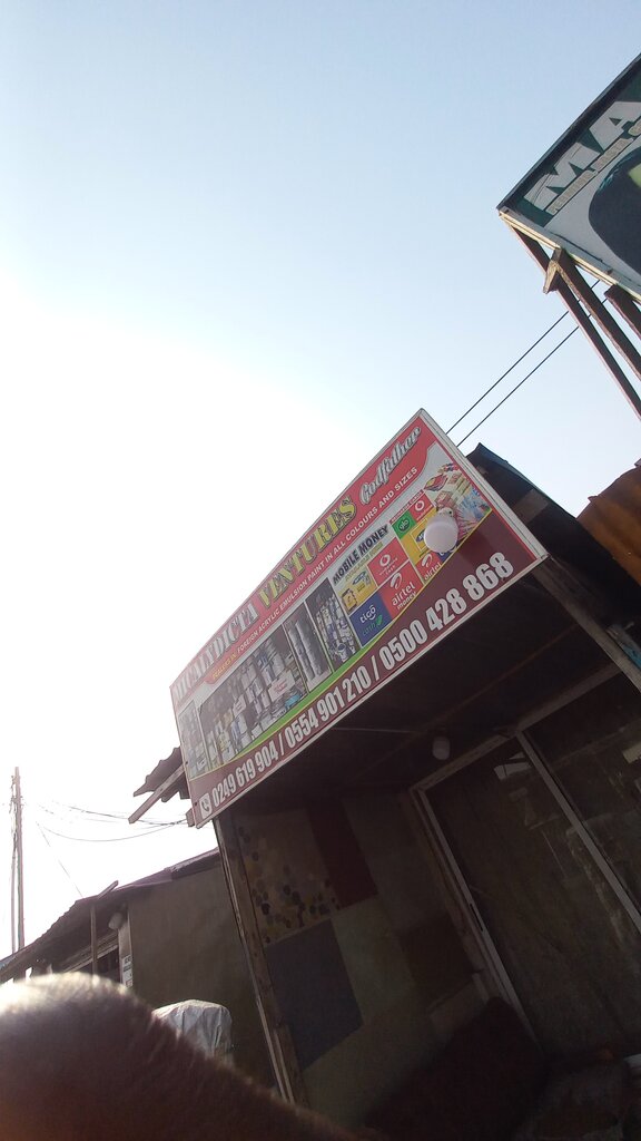 Kozmetik ve parfümeri mağazaları Micalydicta ventures, Akra, foto