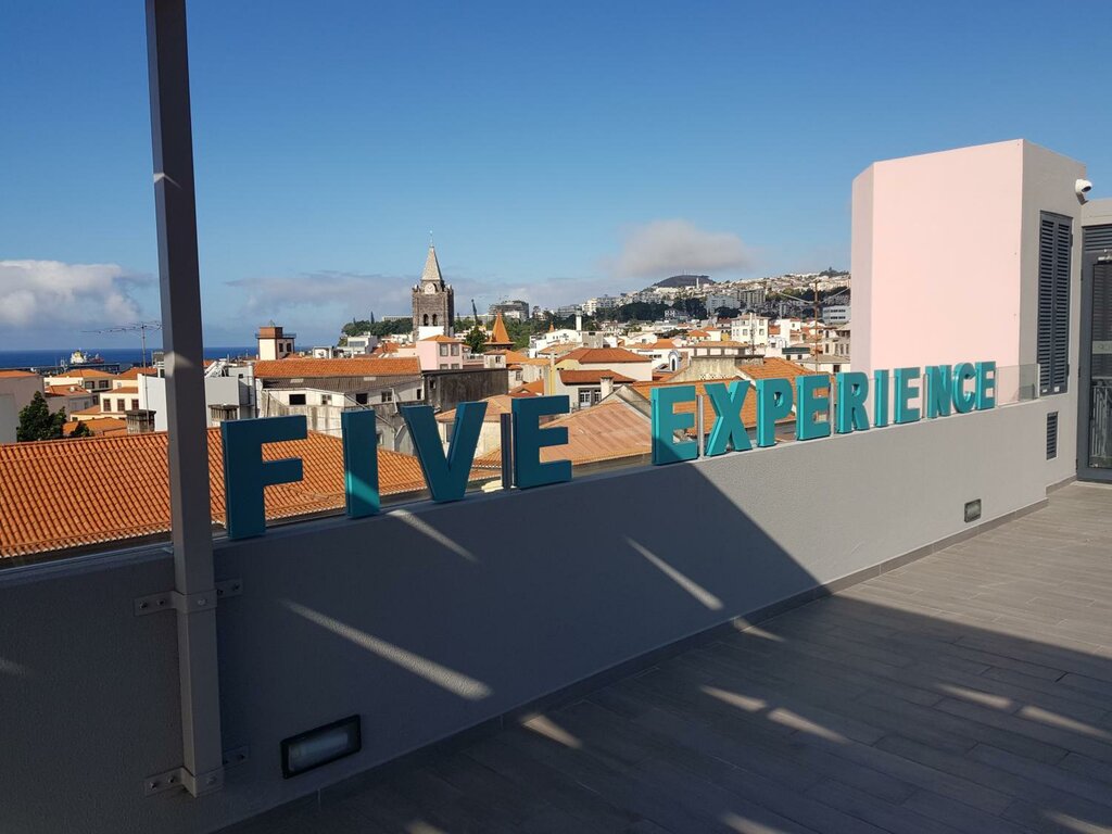 Daireler Five Design Rooftop by Storytellers, Funchal, foto
