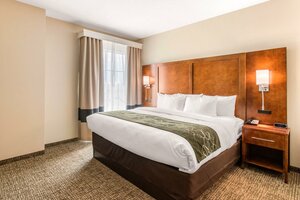 Comfort Suites Denver near Anschutz Medical Campus (Colorado, Denver, Colfax Avenue), otel  Aurora'dan