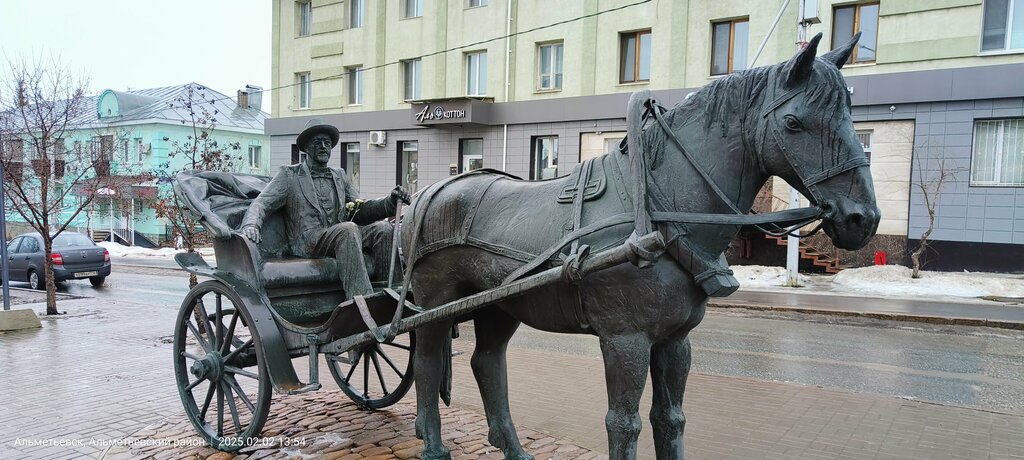 Anıt, heykel Антон Павлович Чехов, Almetyevsk (Elmet), foto