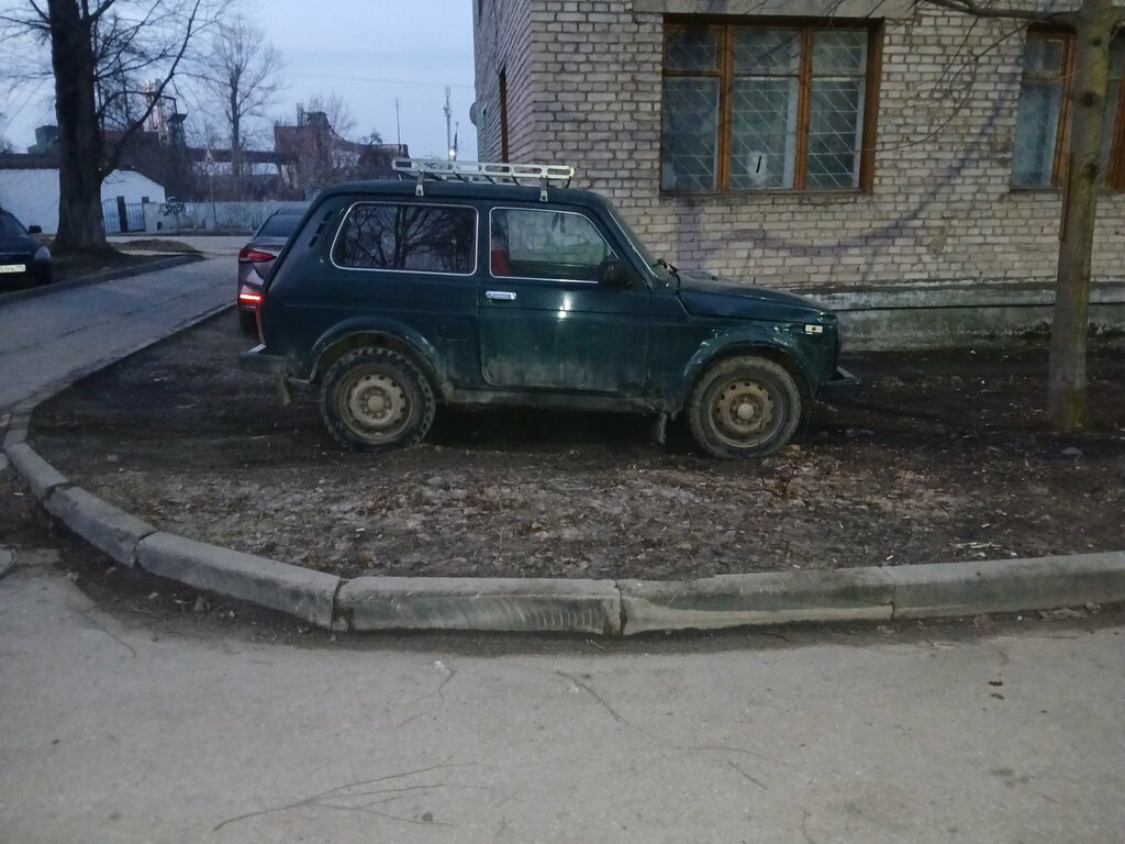 Belediyeler, devlet daireleri Administratsiya munitsipalnogo obrazovaniya selskogo poseleniya Yasneg, Komi, foto