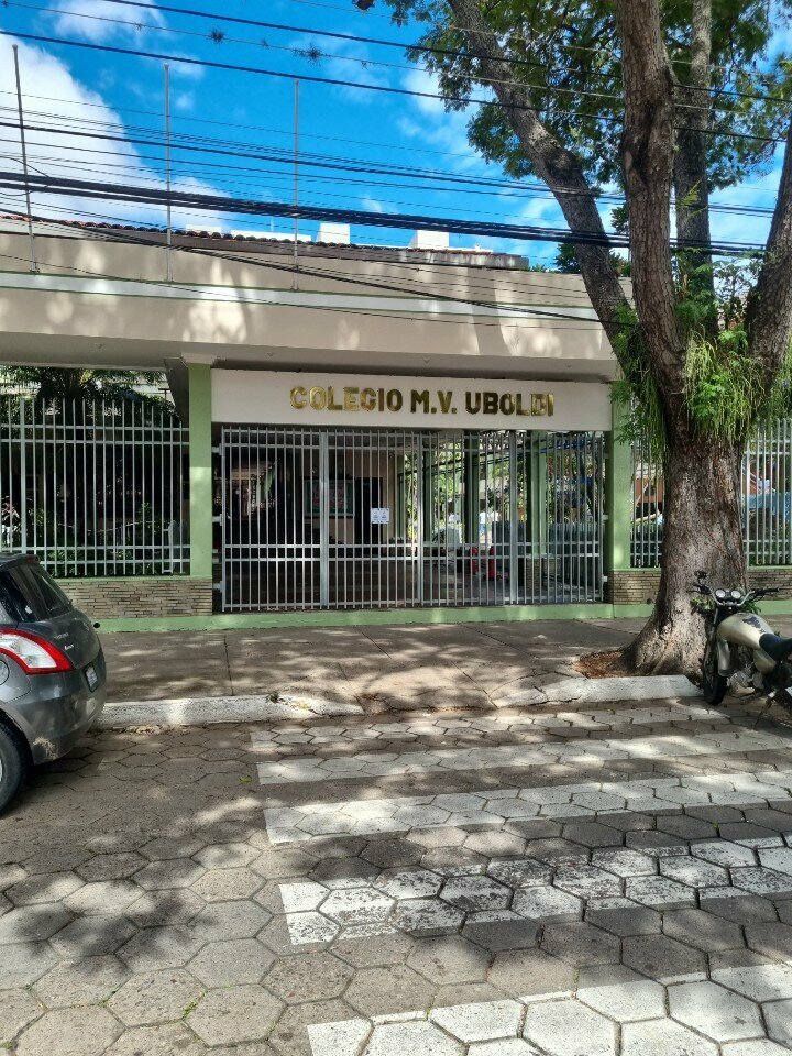 Eğitim merkezleri Colegio M. V Uboldi, Santa‑Krus, foto