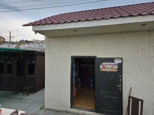 Берег (proyezd Mirzabekova No:4А), kafe  Makhachkala'dan