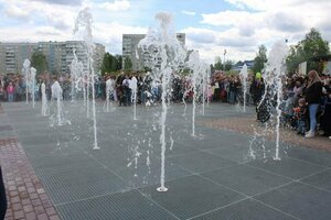 парк культуры и отдыха Прометей (Altai Territory, Zarinsk, park kultury i otdykha Prometey), kültür ve eğlence parkları  Zarinsk'ten