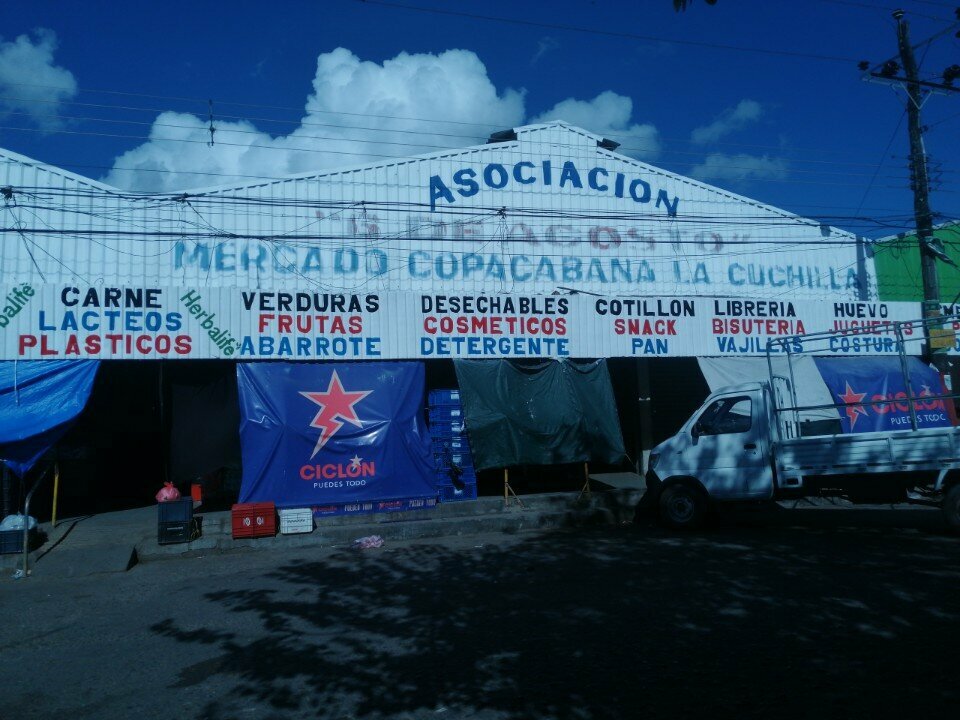 Kantin, yemekhane Mercado La Cuchilla Dining Hall and Snack, Santa‑Krus, foto