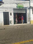 Espinoza (Santa Cruz de la Sierra, Distrito Municipal 11, Ballivián, 524), dış giyim mağazası  Bolivya'dan