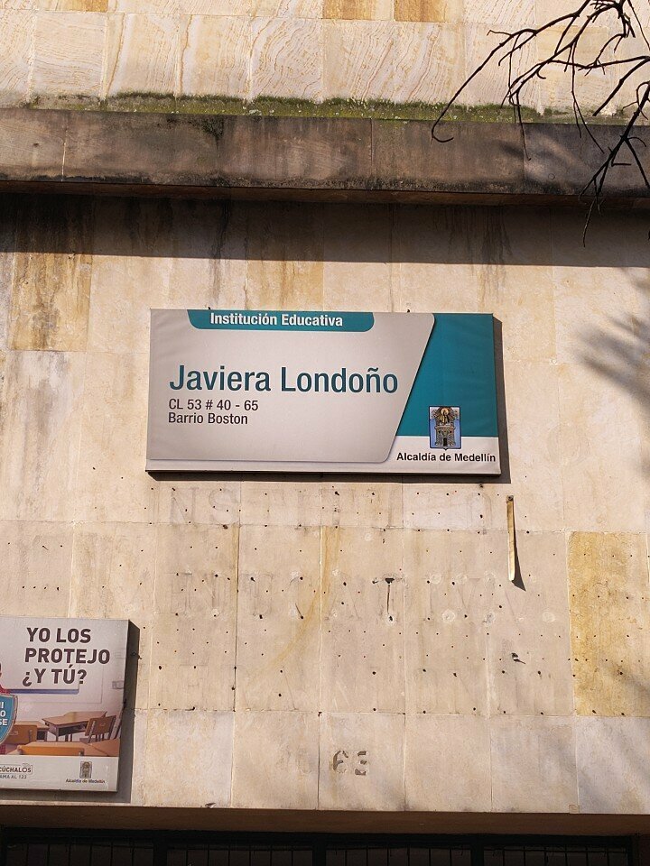 Ortaokul Javiera Londoño Educational Institution, Medellin, foto