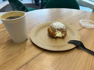 La Famia (Papanintsev Street No:17), ekmek fırını  Perm'den