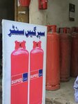 Super gas station shop (Province of Punjab, Lahore, Walled City of Lahore, Hakiman Bazaar), gaz ekipmanları  Lahor'dan
