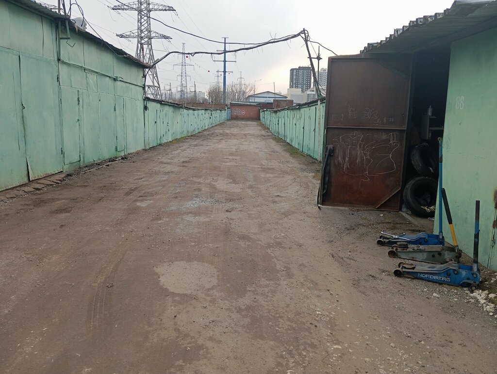 Otomobil servisi Tire servis 24/7, Moskova, foto