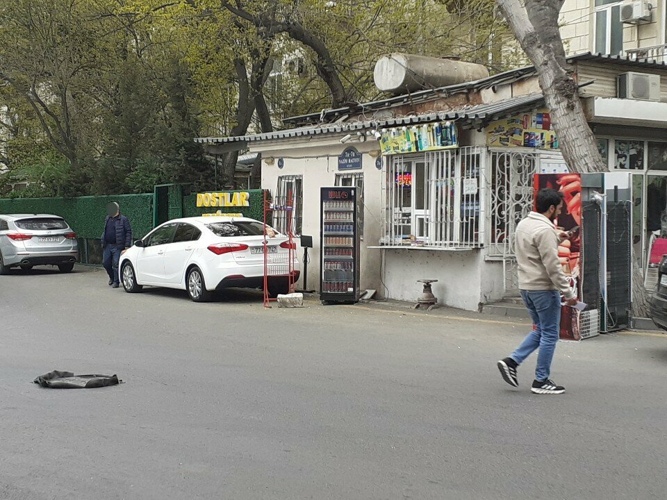 Gazete bayi Kiosk, Bakü, foto
