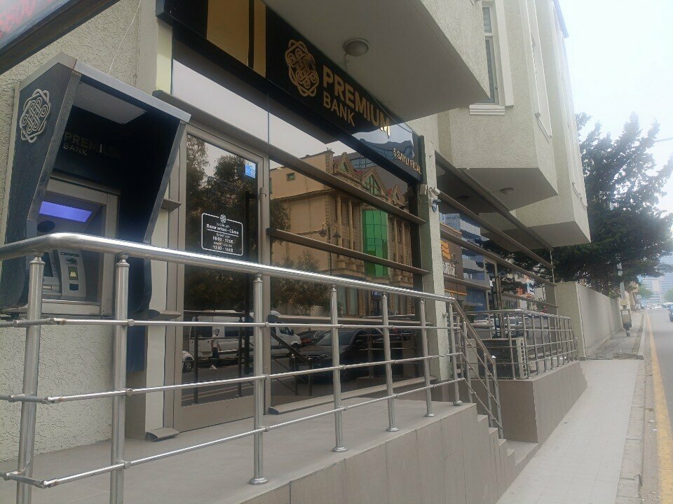 Banka Premium Bank, Bakü, foto