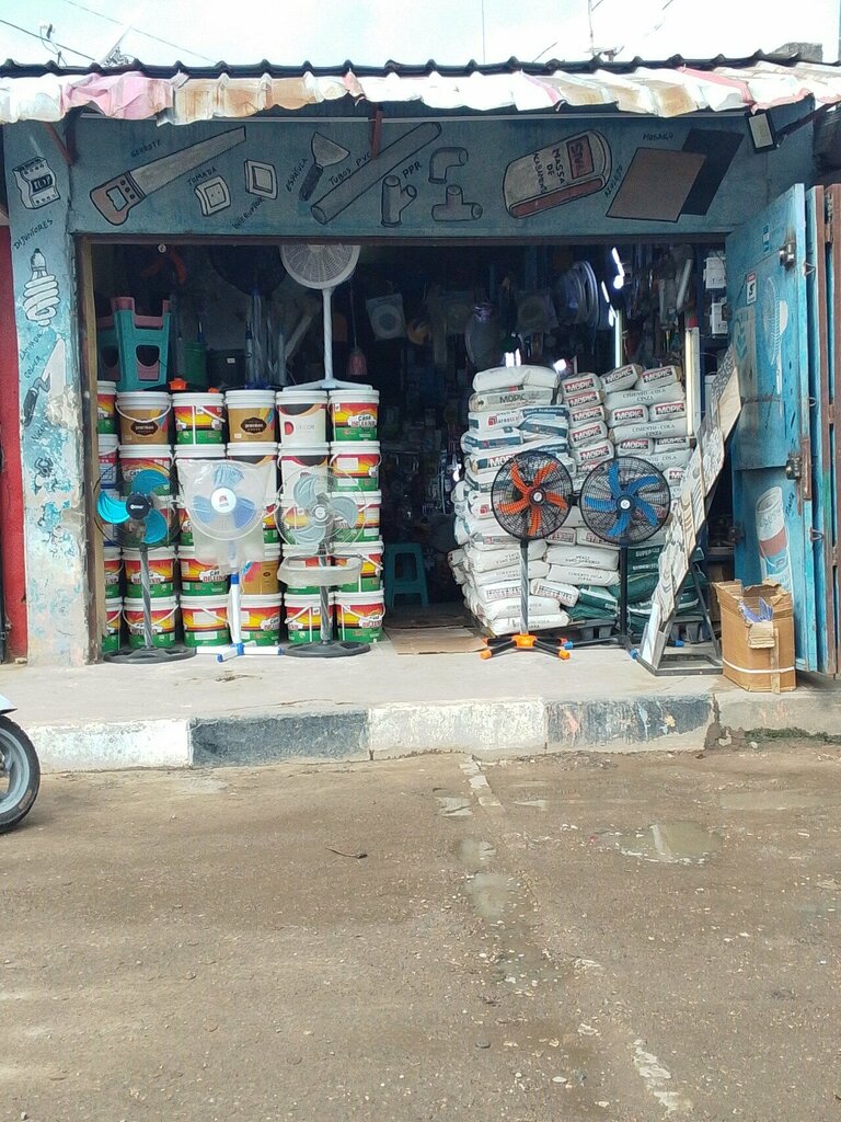 Yapı mağazası Loja de peças, Loanda, foto