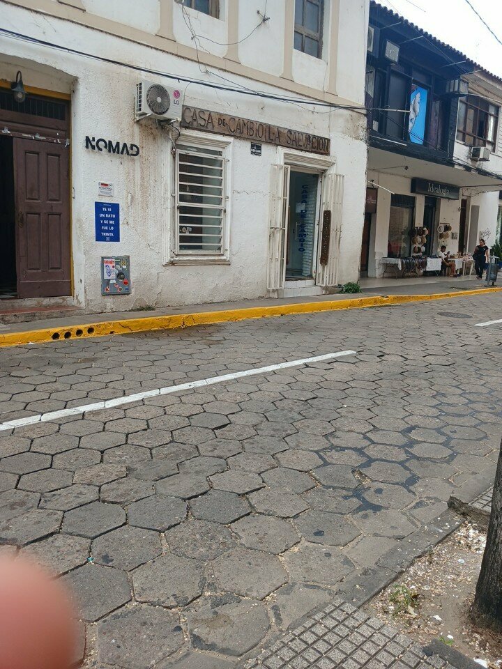 Döviz büroları Casa De Cambio La Salvación, Santa‑Krus, foto