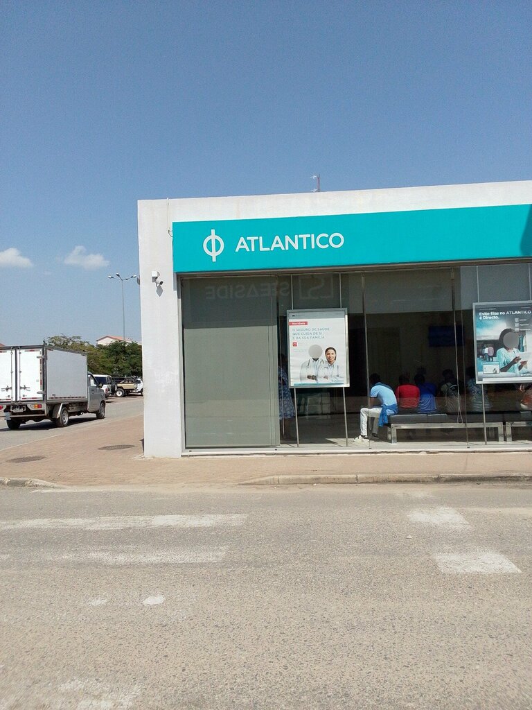 Banka Banco Millennium Atlântico, Loanda, foto