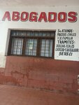 Abogados 744 (Santa Cruz de la Sierra, Avenida Beni, 748), avukatlar  Bolivya'dan