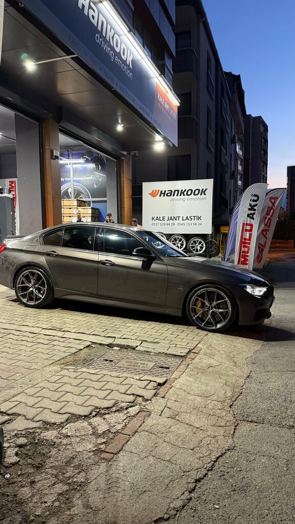 Jant ve lastikçiler Kale Oto Lastik, İstanbul, foto