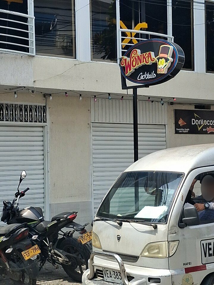 Alkolsüz içecekler Wonka, Cali, foto