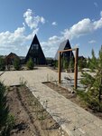 Pyramid (Qostanaı aýdany, Vesna baý-baqsha qoǵamy), resort oteller, tesisler  Kostanay'dan