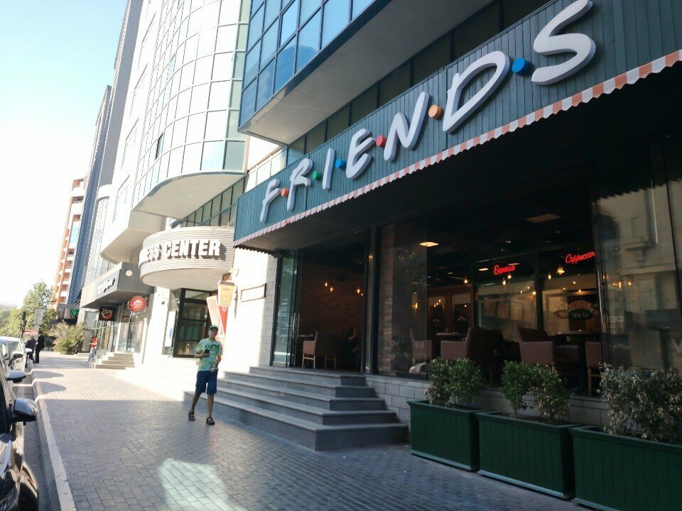 Kahve dükkanları Friends Central Perk Baku, Bakü, foto
