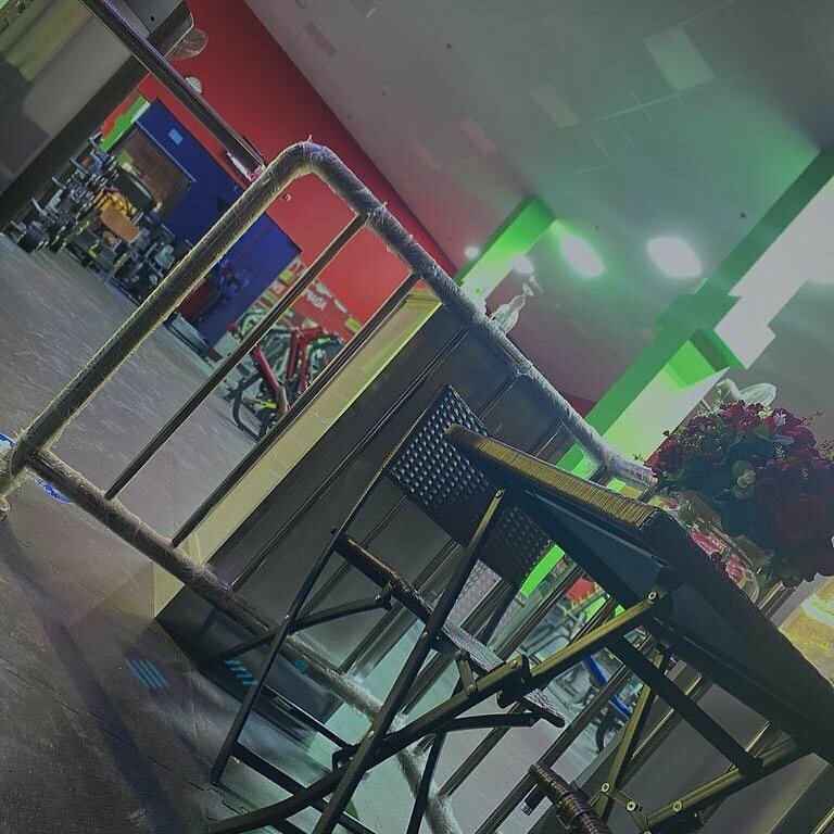 Spor ve jimnastik salonları Evolution, Ayman, foto