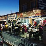 Yılmaz Ev Yemekleri Lokantası (Seferşah Mah., Atatürk Cad., No:43, Ezine, Çanakkale), kafe  Ezine'den