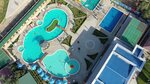 Ocean aquapark (Mustaqillik koʻchasi No:5/25, Mustaqillik mahalla fuqarolar yigʻini, Karshi), yüzme havuzları  Karşı'dan