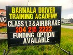 Barnala Driver Training Academy (Roy Roche Drve No:28, Winnipeg), sürücü kursları  Manitoba'dan