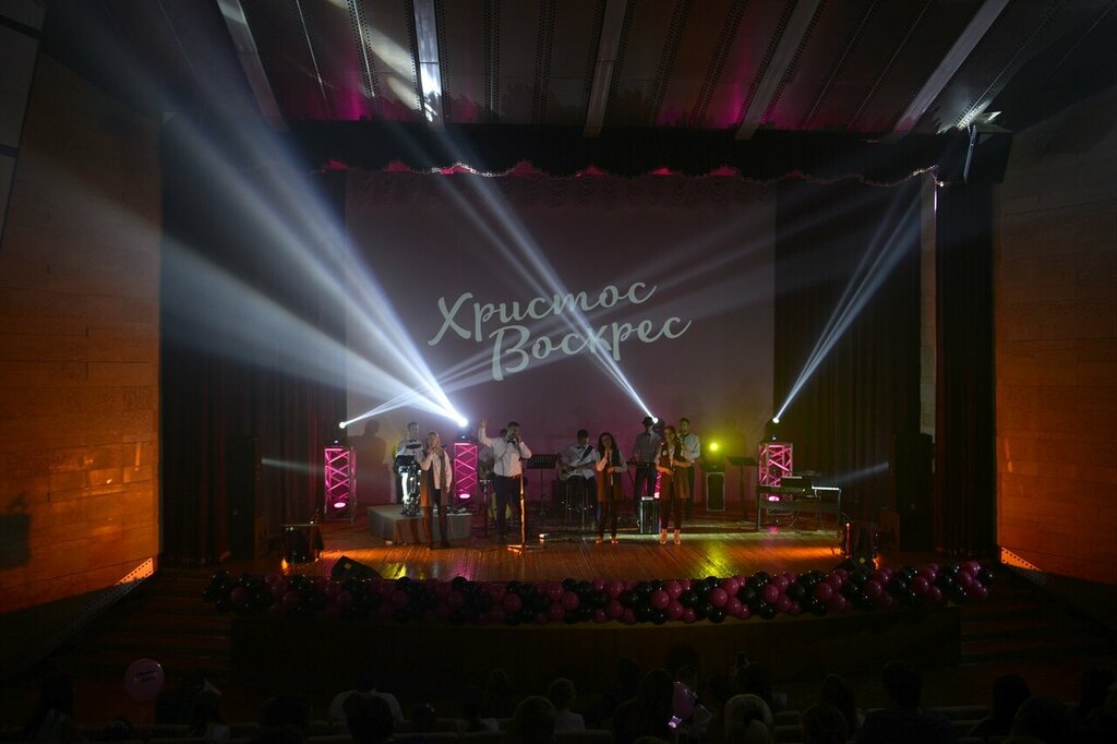 Dini dernekler Cornerstone, Omsk, foto