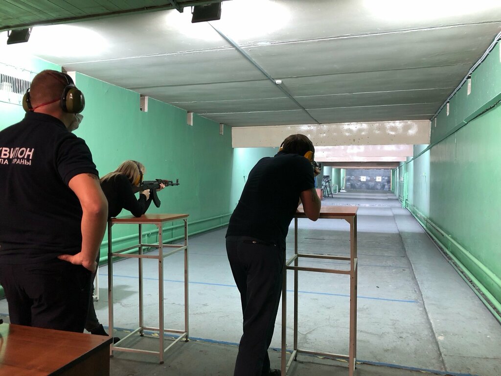 Atıcılık ve okçuluk kulüpleri ve atış alanları Strelkovy tir shkola okhrany Akvilon, Cherepovets, foto