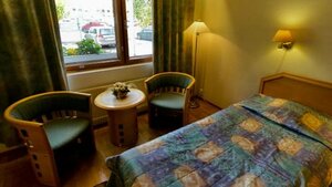 Hotel Kauppi (Pirkanmaa, Tampere, Kalevan puistotie, 7), otel  Tampere'den