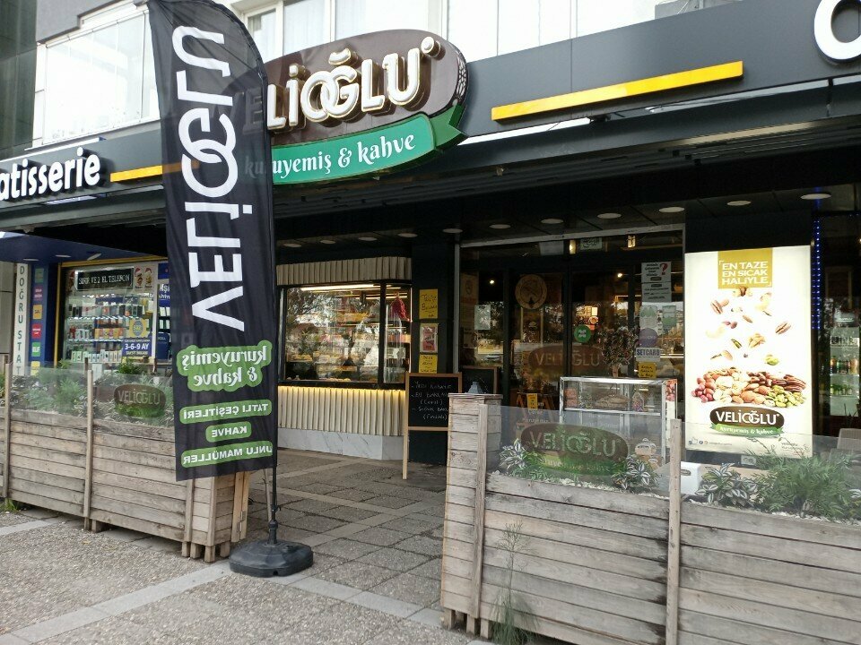 Kuruyemiş, atıştırmalık, kuru meyve Velioğlu, İzmir, foto