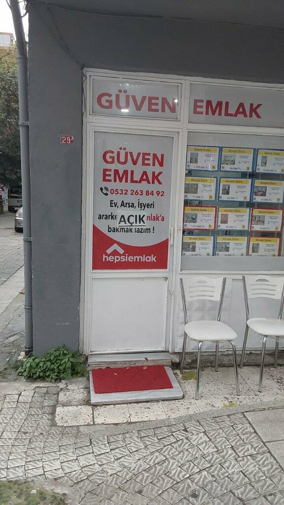 Emlak ofisi Güven Emlak, İstanbul, foto