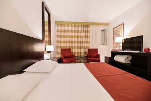 International (Rab), otel