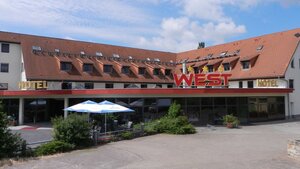 West Hotel Radebeul (Meißner Straße No:509, Dresden), otel  Coswig'den