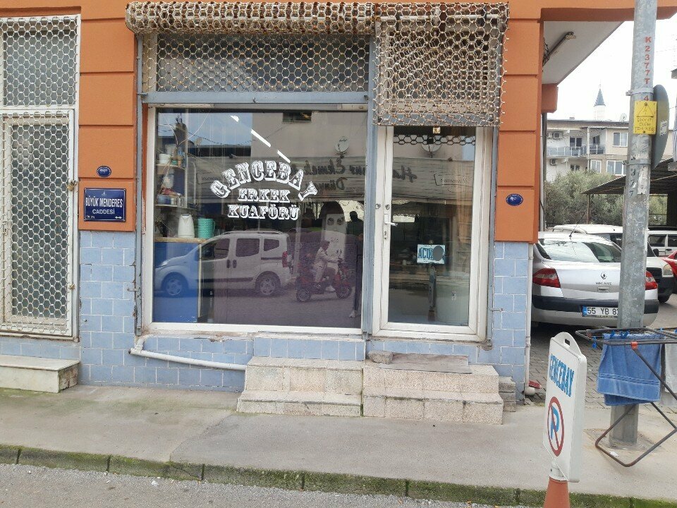 Berberler Gencebay Erkek Kuaförü, İzmir, foto